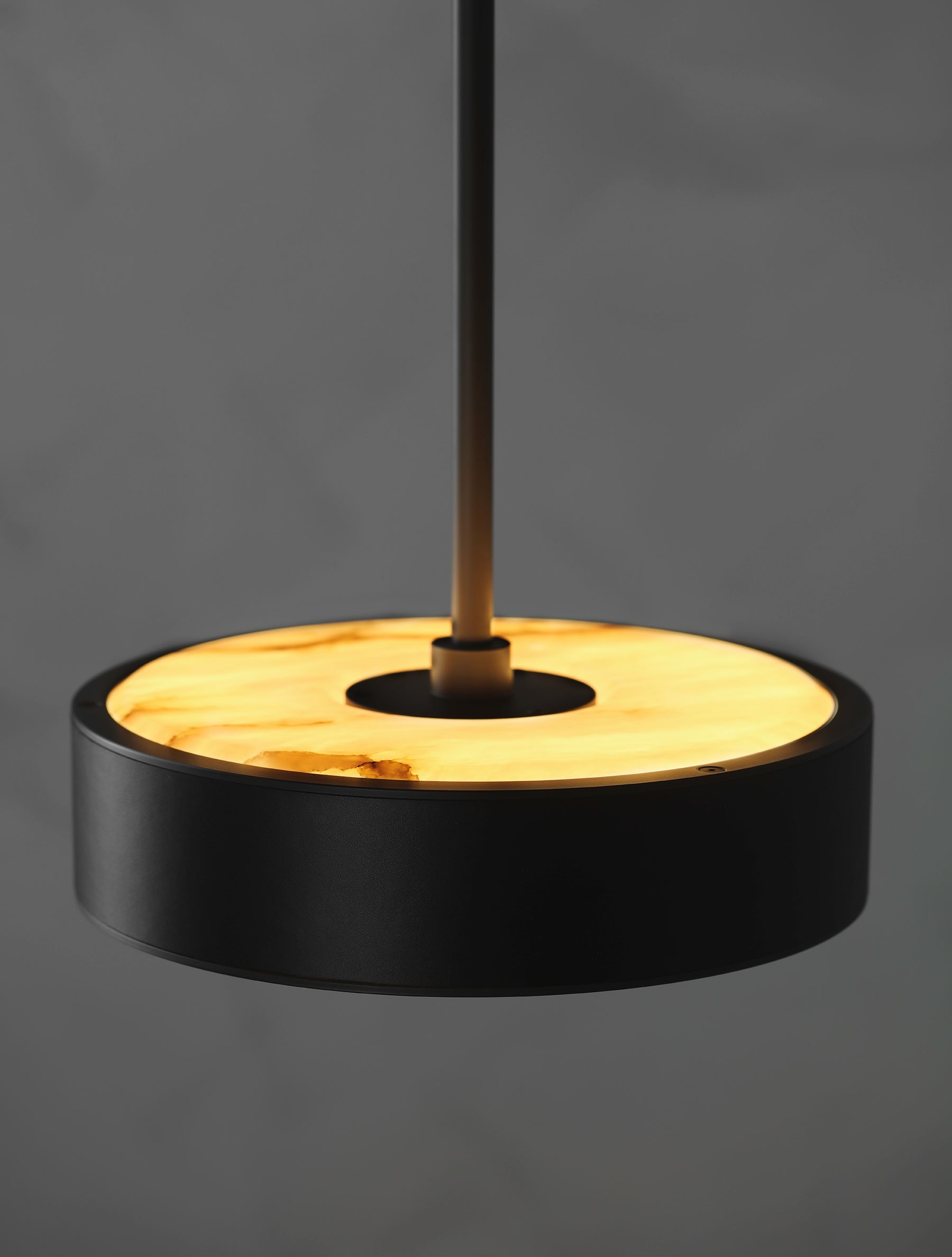 Monoscope Pendant 10"